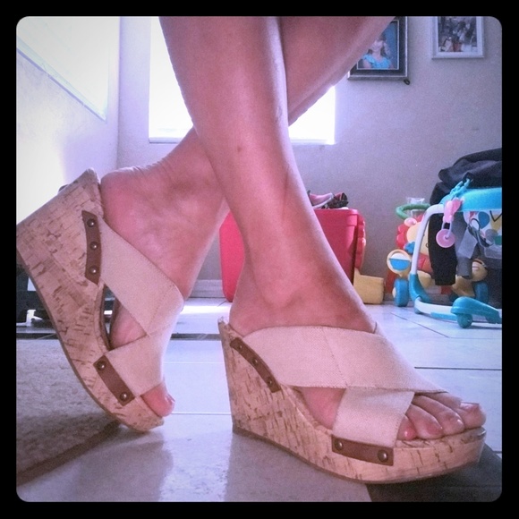 Report | Shoes | Guc Report Boho Cream Wedges | Poshmark